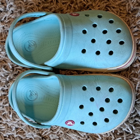 CROCS | Shoes | Crocs Light Blue Clogs With Hot Pink Accents | Poshmark